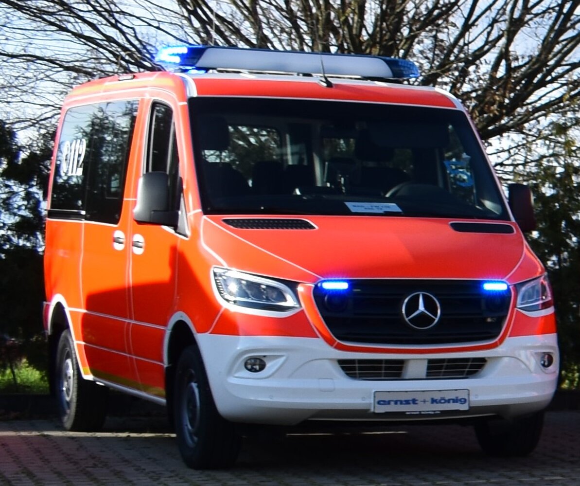 Referenz Feuerwehrfahrzeuge MTW | ernst + könig | Dein Ford Händler